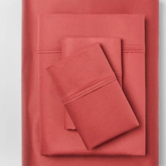 Threshold | Bedding | Performance Sheet Set Solids 40 Thread Count ...